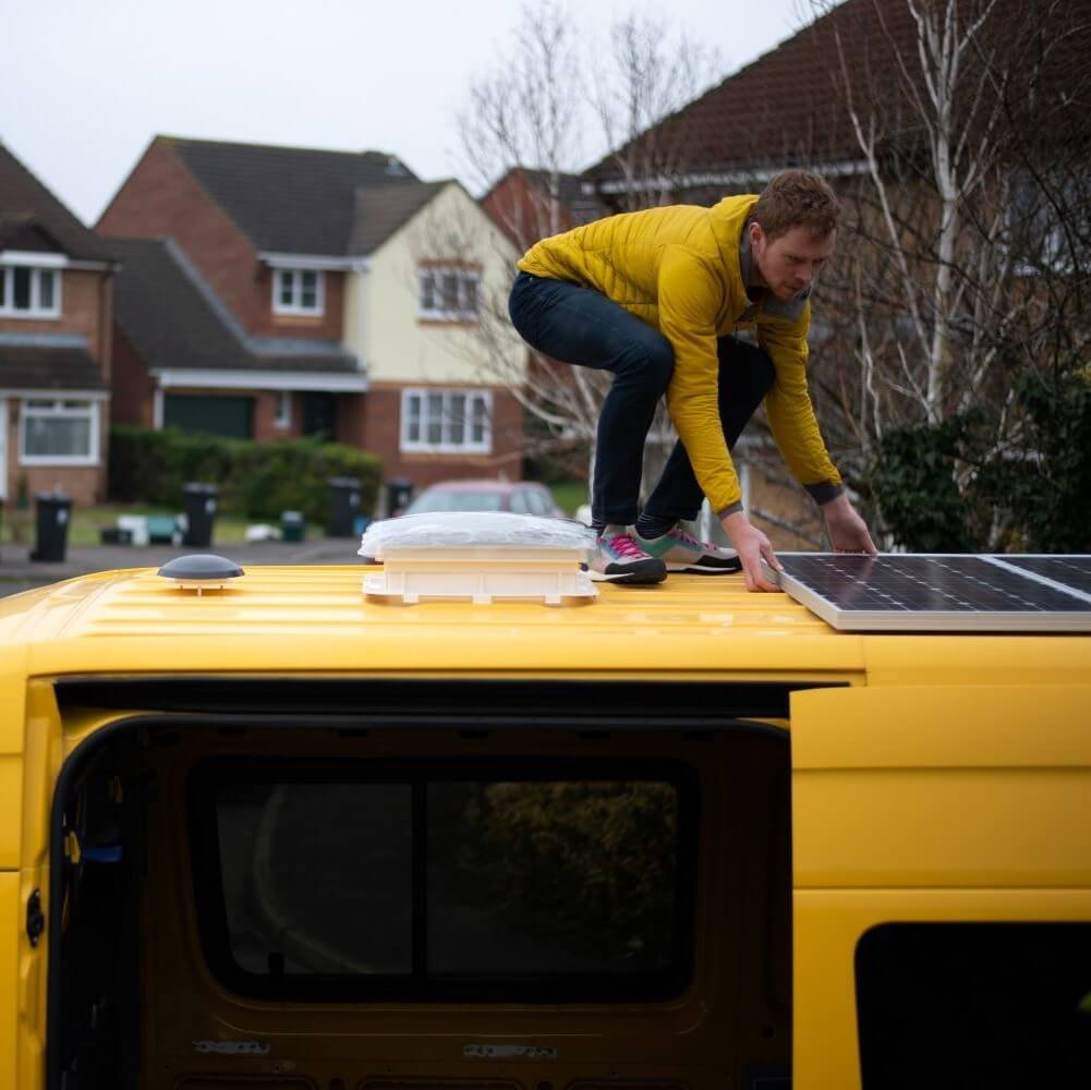 We explain how to install campervan solar panels - nohma.com ⚡