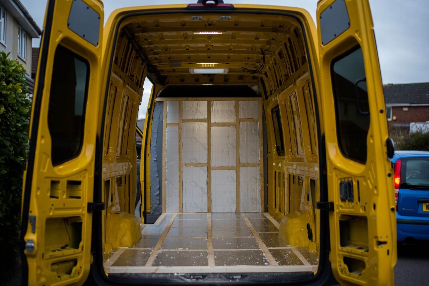 Insulating a van: the best way to insulate your camper - nohma.com 🚐
