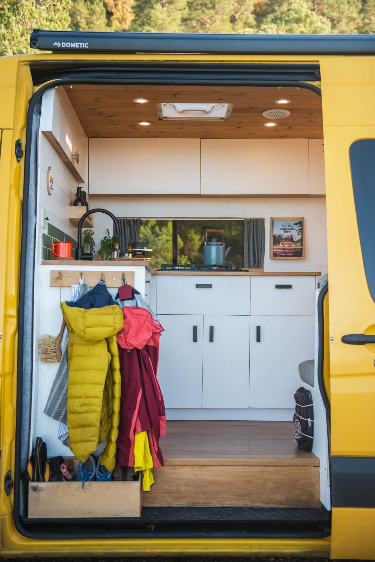 The best campervan lighting options - nohma.com ⚡