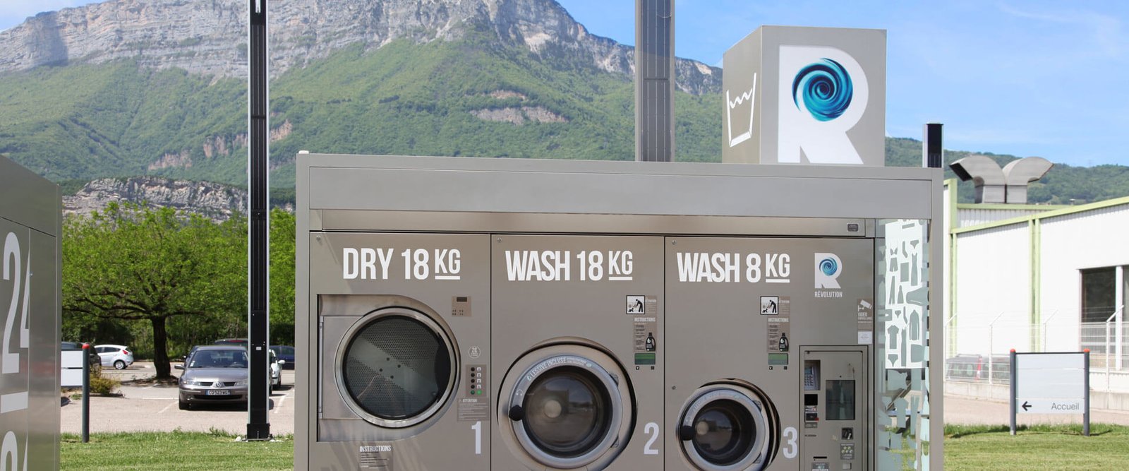 Van life laundry: washing clothes in a campervan - nohma.com ⚡