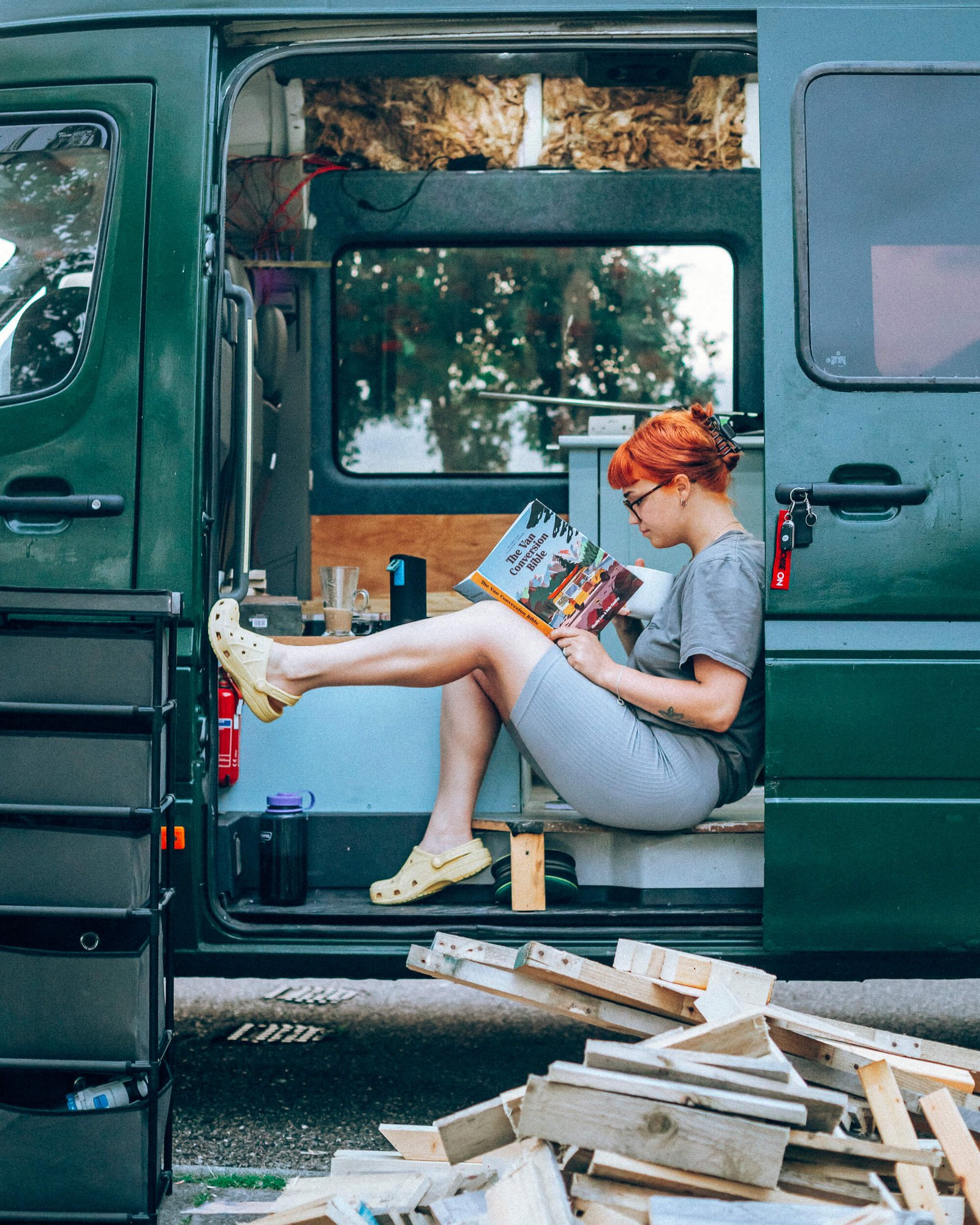 The Van Conversion Bible wins Writer's Digest Self-Published Book Award