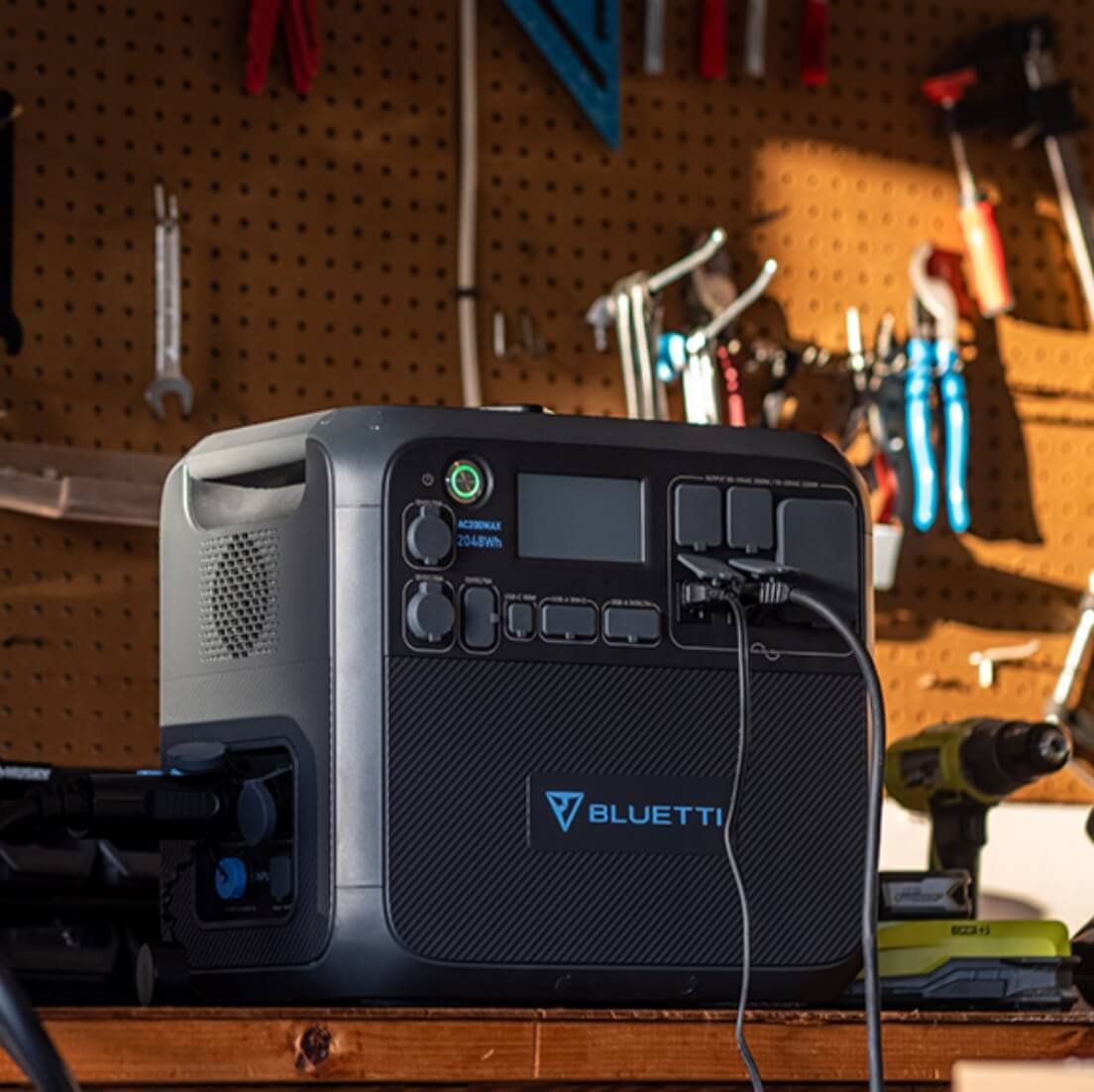Bluetti PowerOak powerbanks - nohma.com, campervan electrics ⚡