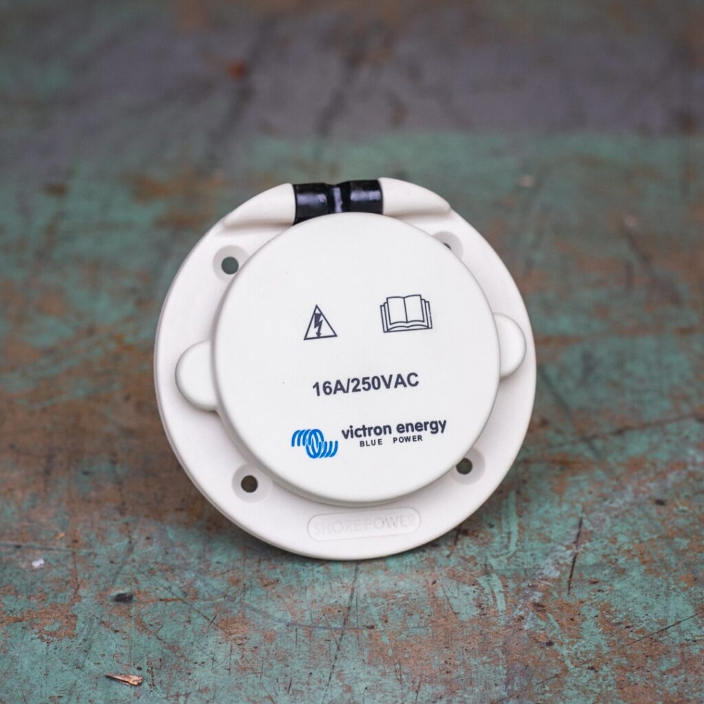 Victron Shore Power Inlet - Polyamide (Plastic) 16A